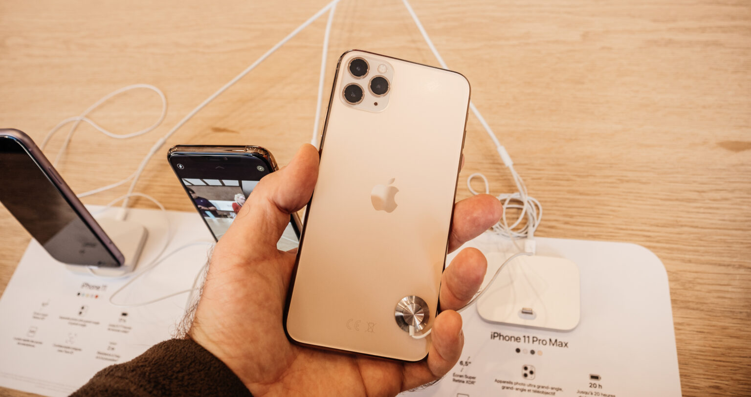 インドで「iPhone 15」生産開始、サプライチェーンの「脱中国化」進むか | AAiT | AAiT