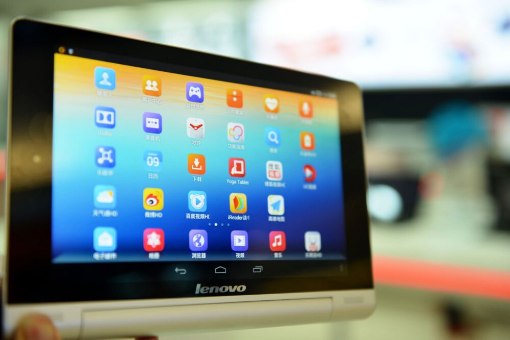 台湾のノートPC各社が値上げ検討か、トランプ関税で | AAiT