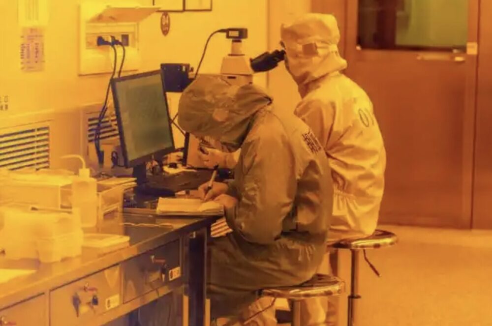 南智光電、中国初のフォトニックAIエンジン「OptoChat AI」開発 | AAiT